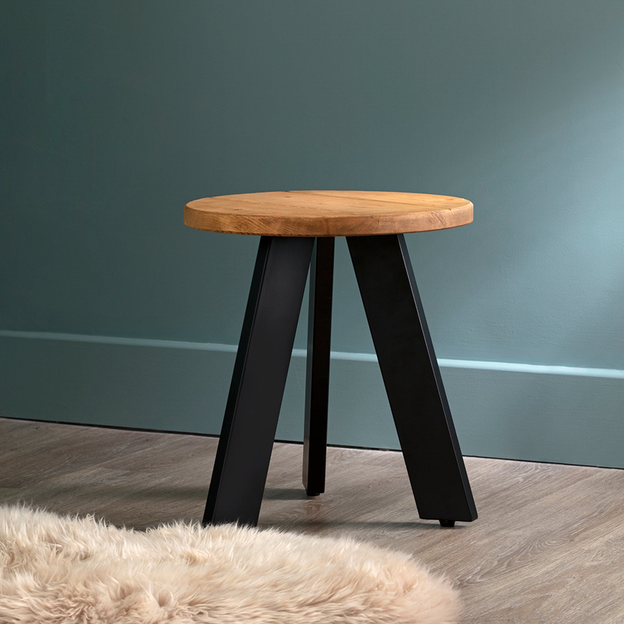 Hunter Round Dining Set | 110cm | Industrial Table & Stools